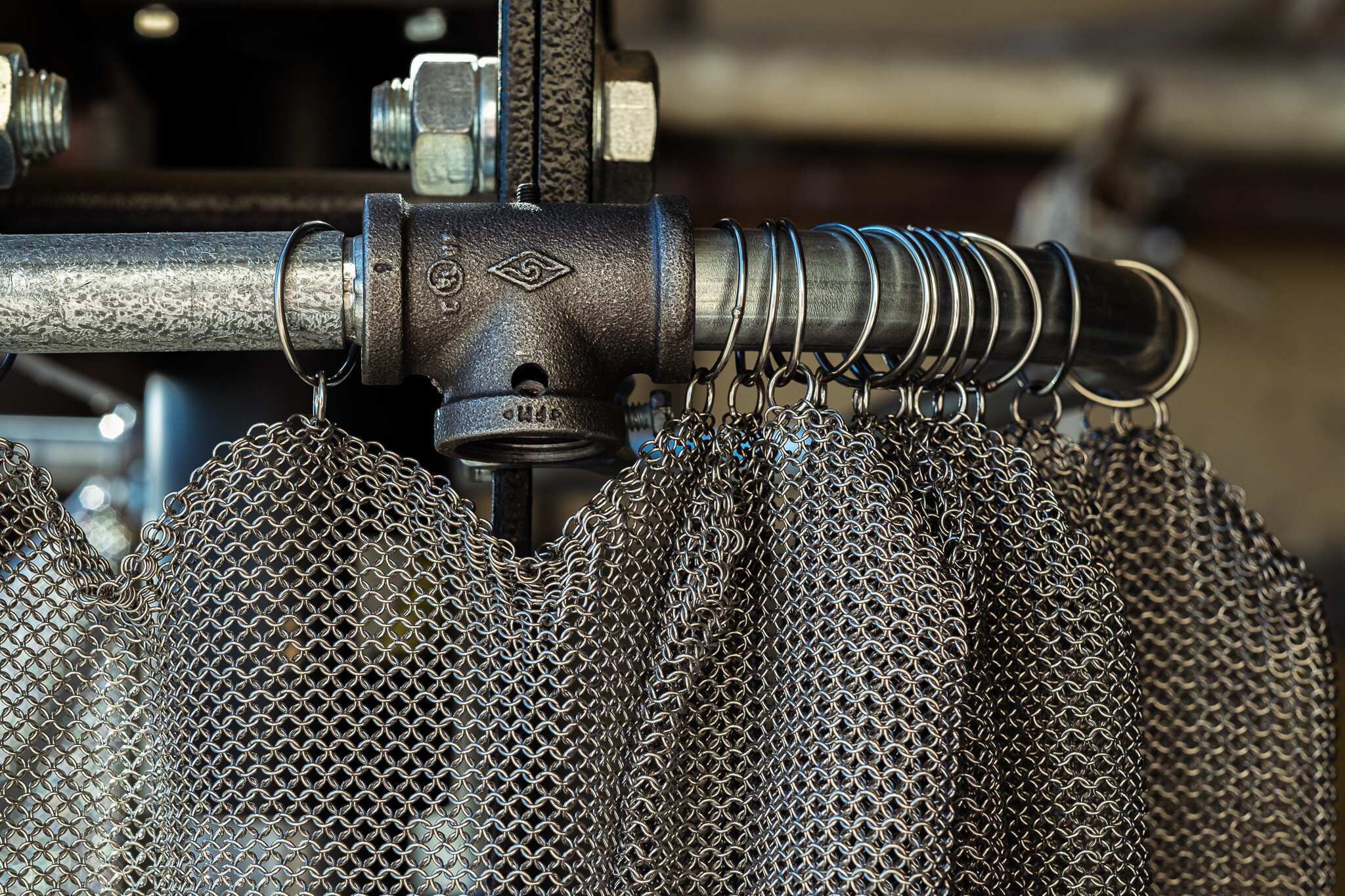 Press Guard Hanging Kit | MailleTec